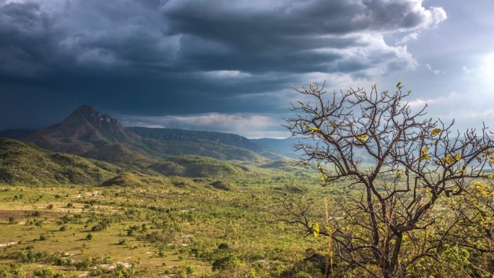 Kalunga: povo quilombola é tema de livro de André Dib - Planeta